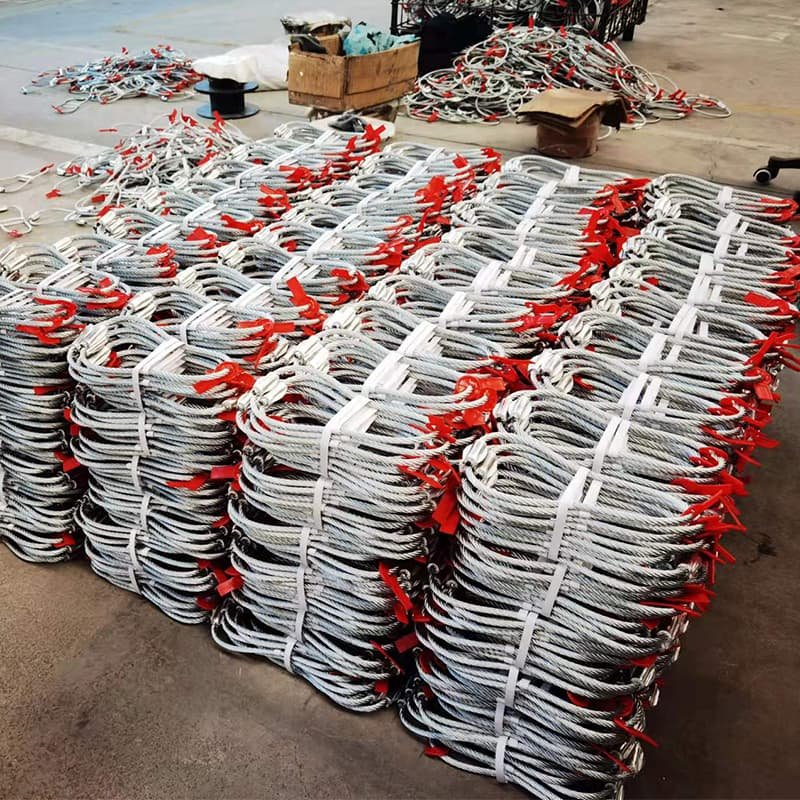 Cast in Lifting Loop